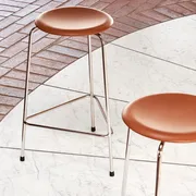 High Dot pall läder - Fritz Hansen → NordicNest.se