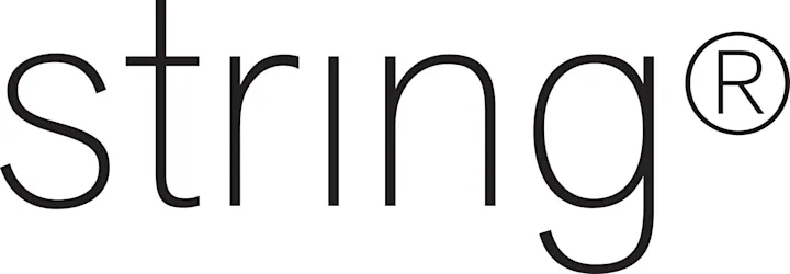 Stringhylla Pocket valnöt-svart - String → NordicNest.se