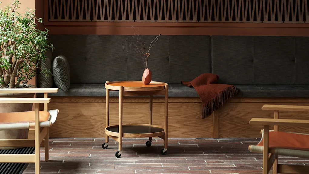 Inredningsdetaljer & möbler i trä – upptäck årets trender på NordicNest.se