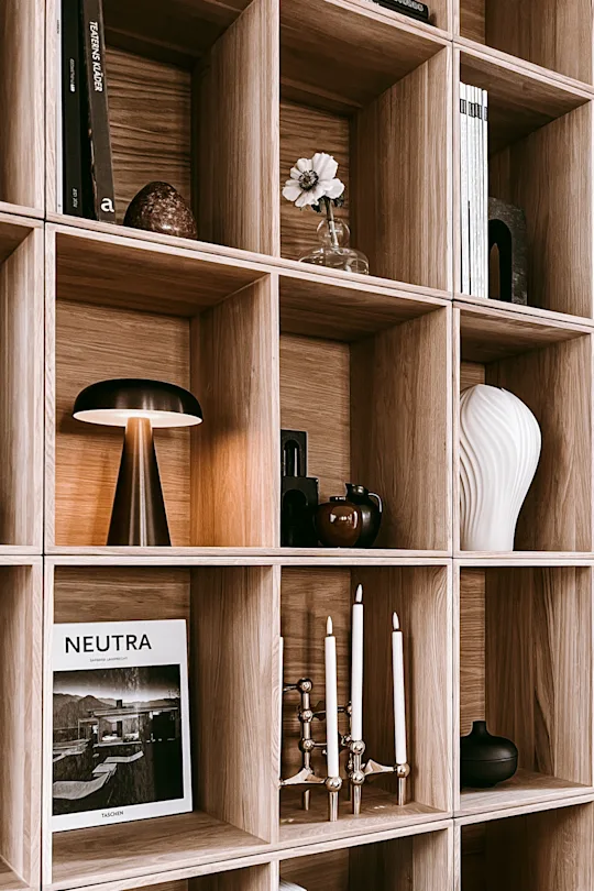 5 tips för att inreda din bokhylla – med influencern @arkihem